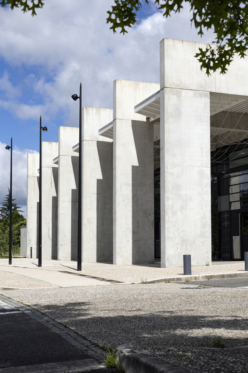 Salle des Fêtes de Lacq - DUBEDOUT&COLLET architectes